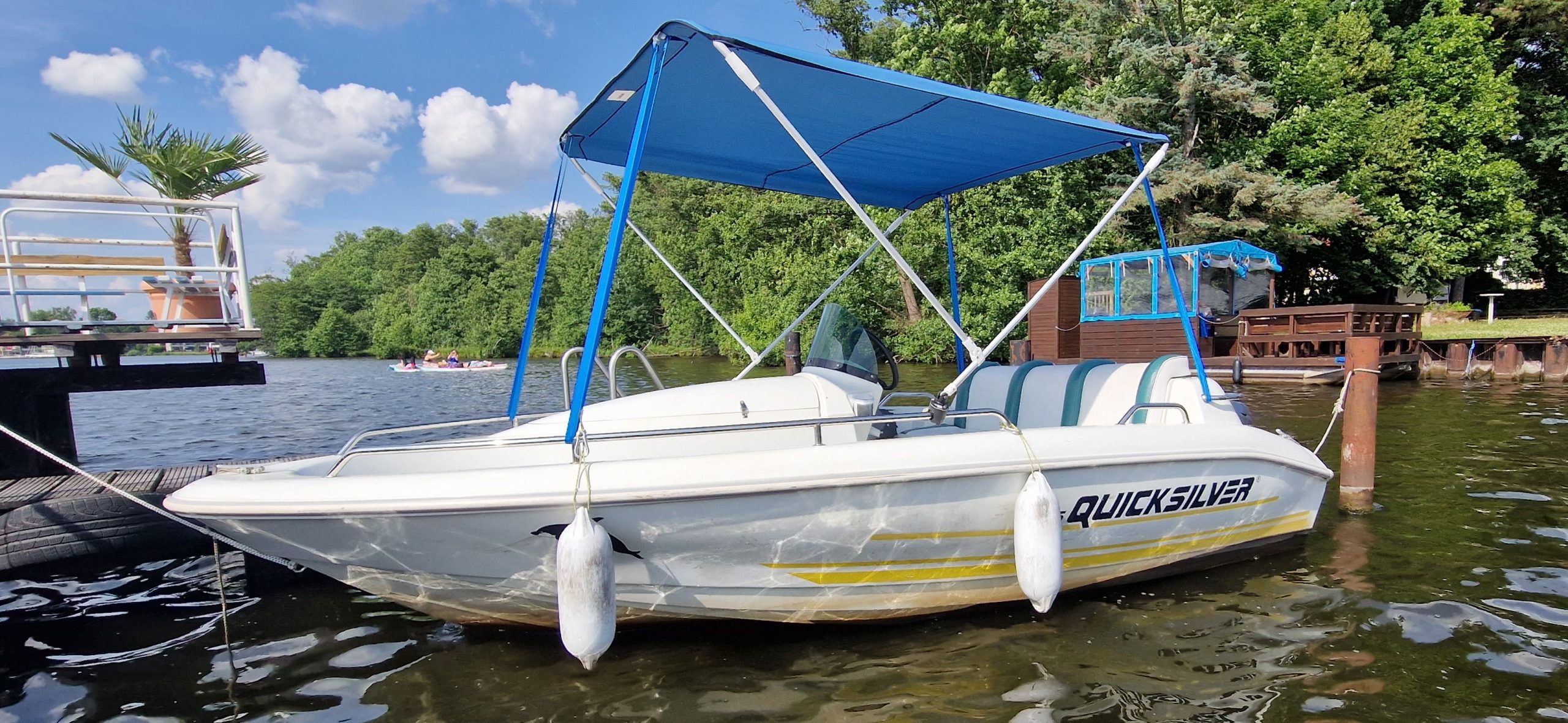 Motorboot " Flipper" - 15 PS führerscheinfrei mieten in Berlin